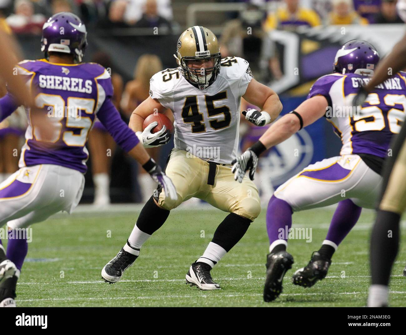 New Orleans Saints' Jed Collins (45) runs during the first half of an ...