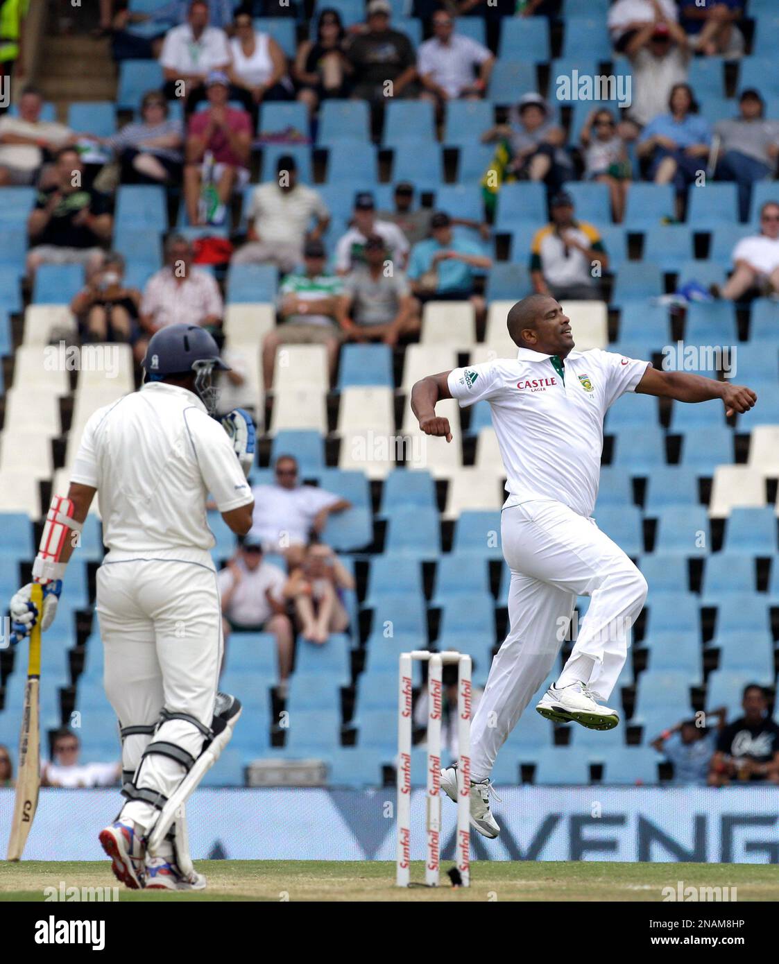 South Africa's bowler Vernon Philander, right, celebrates the wicket of ...
