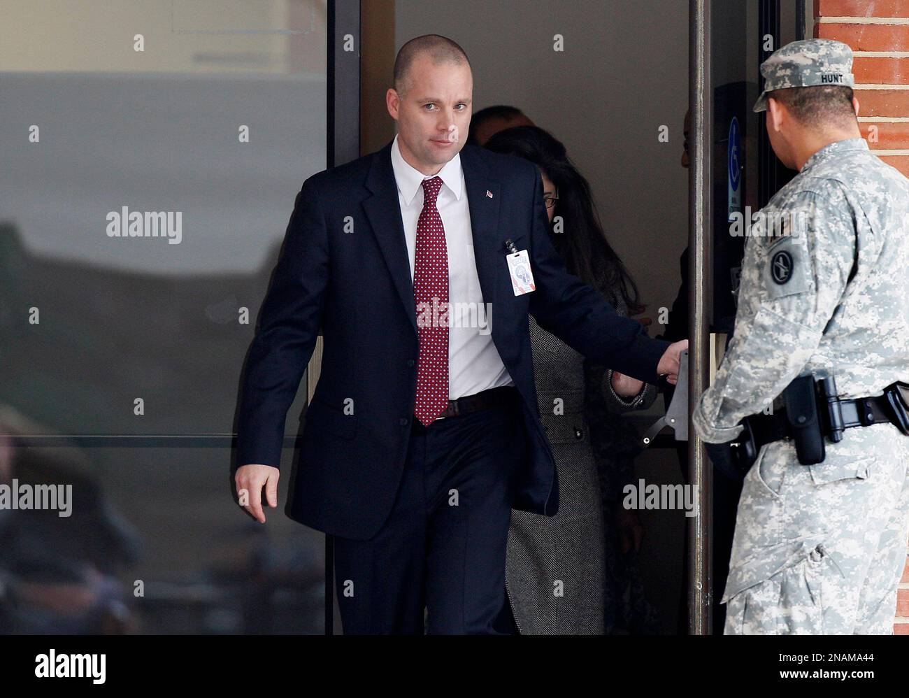 David E. Coombs, attorney for Army Pfc. Bradley Manning, leaves a ...