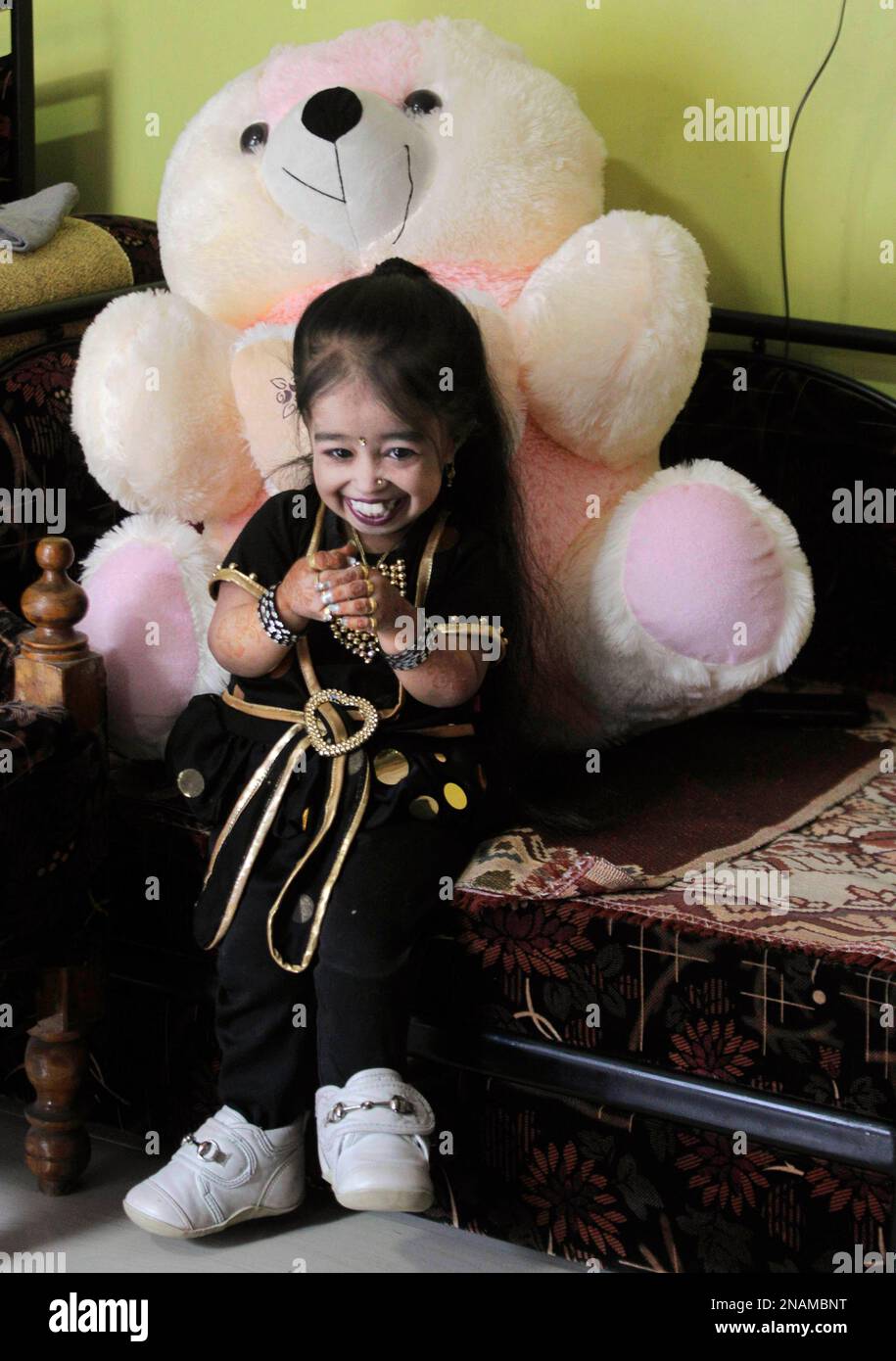 Shortest Indian Girl In The World