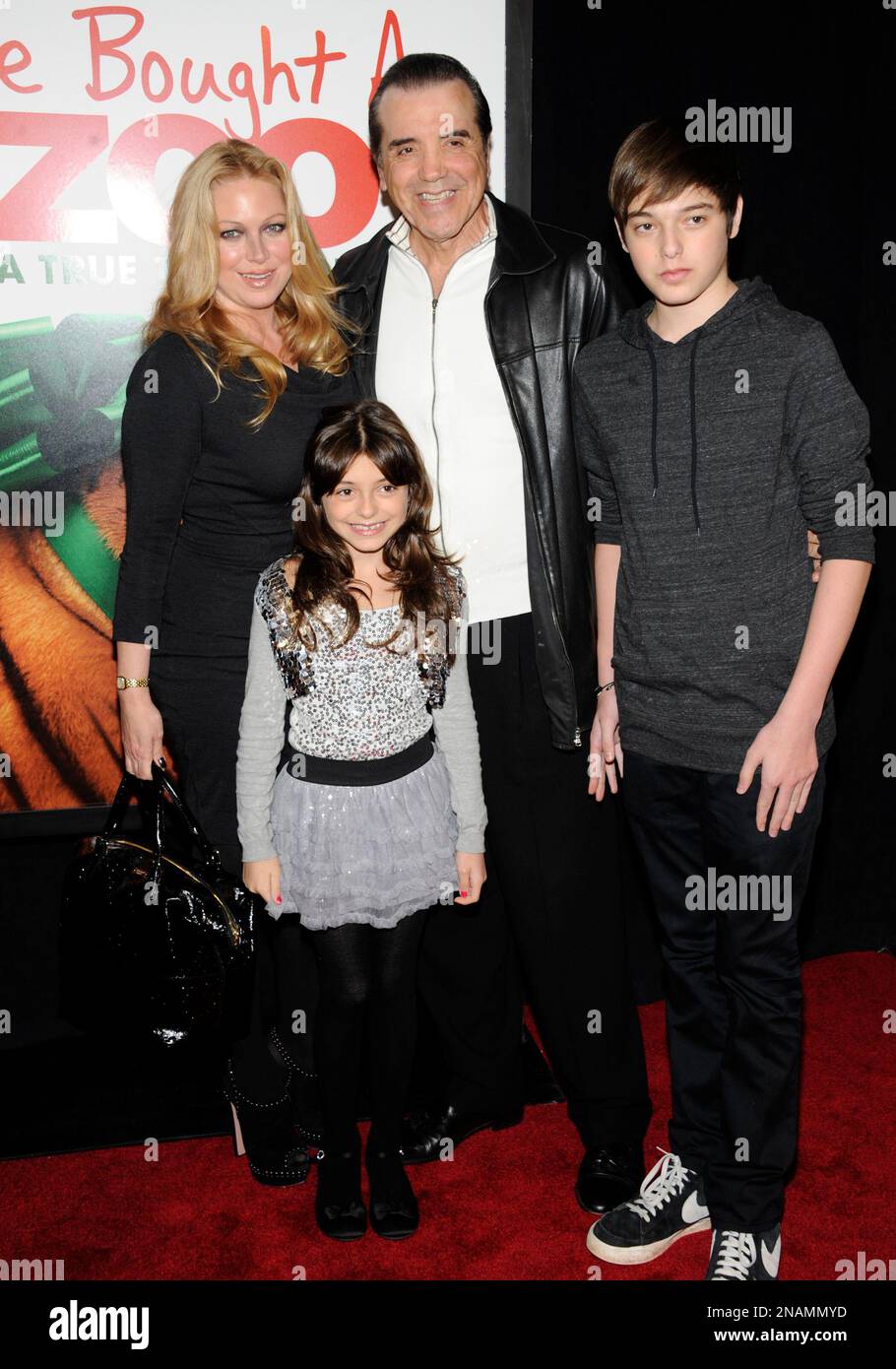 Actor Chazz Palminteri and wife Gianna pose with their children ...