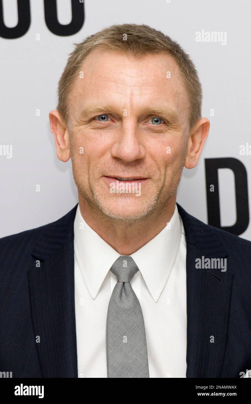 Daniel Craig arrives for The Girl With The Dragon Tattoo premiere, at a ...
