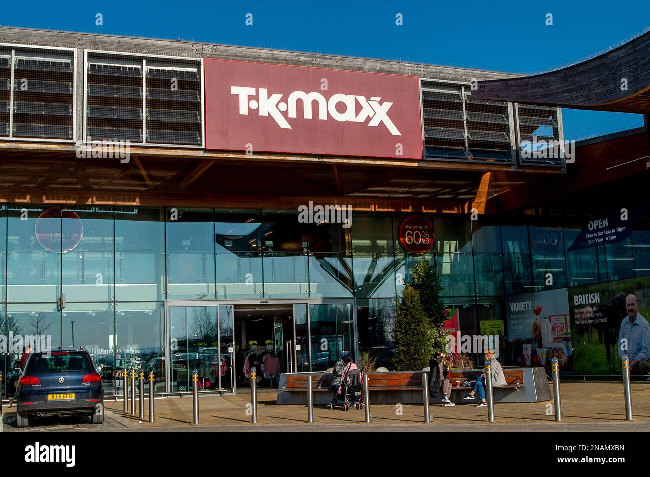 Edinburgh tk maxx hi-res stock photography and images - Alamy