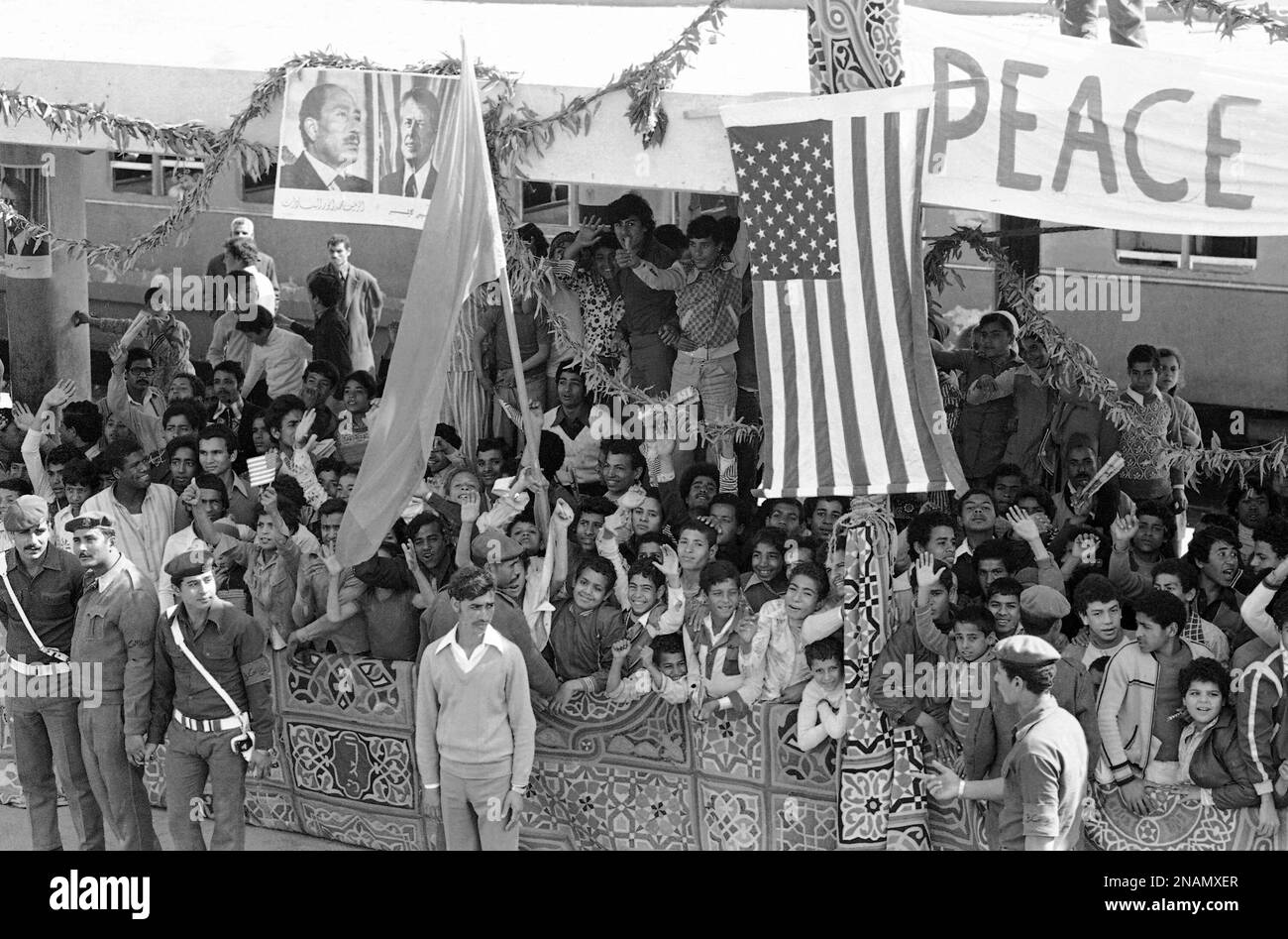 Crowds jam the train depot, hoping for a glimpse of U.S. President ...