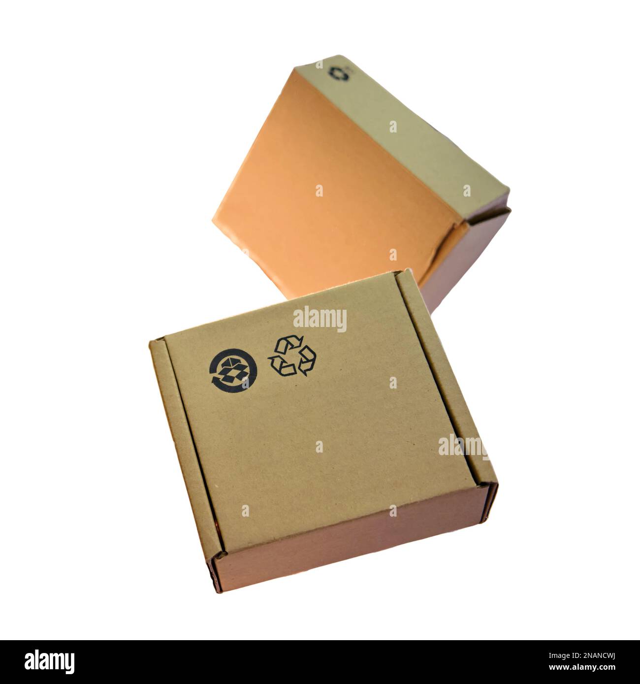 Falling and damage to packaging and goods in parcels in the warehouse ...