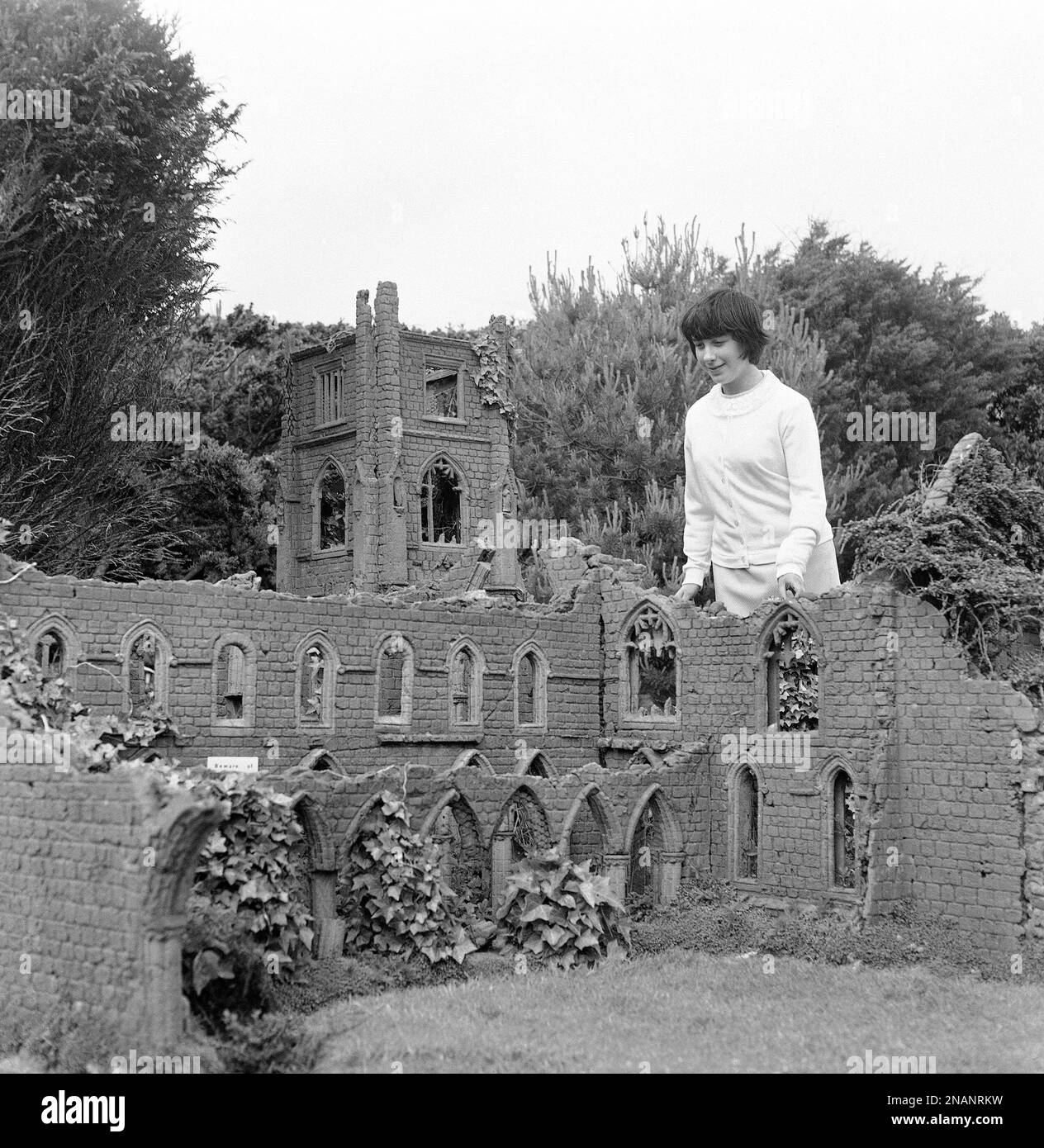 13-year-old Sandra Smart, from Loughton, Essex, looks into the ruined ...