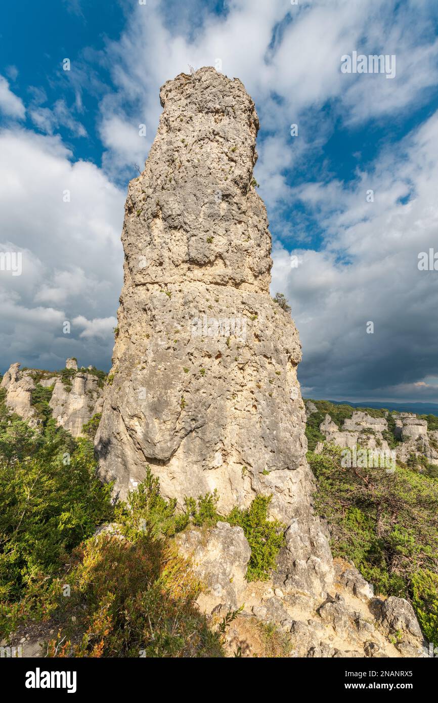 Curiosity peak hi-res stock photography and images - Alamy