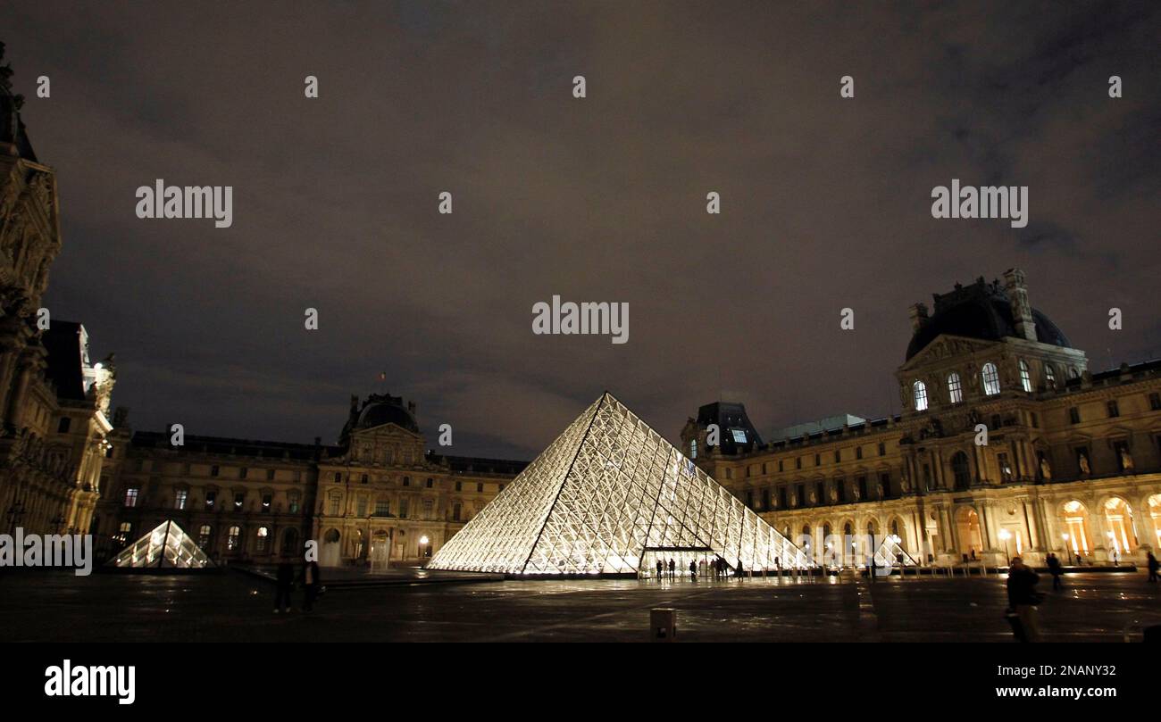 New external lighting are inaugurated at the Louvre, the world's most ...