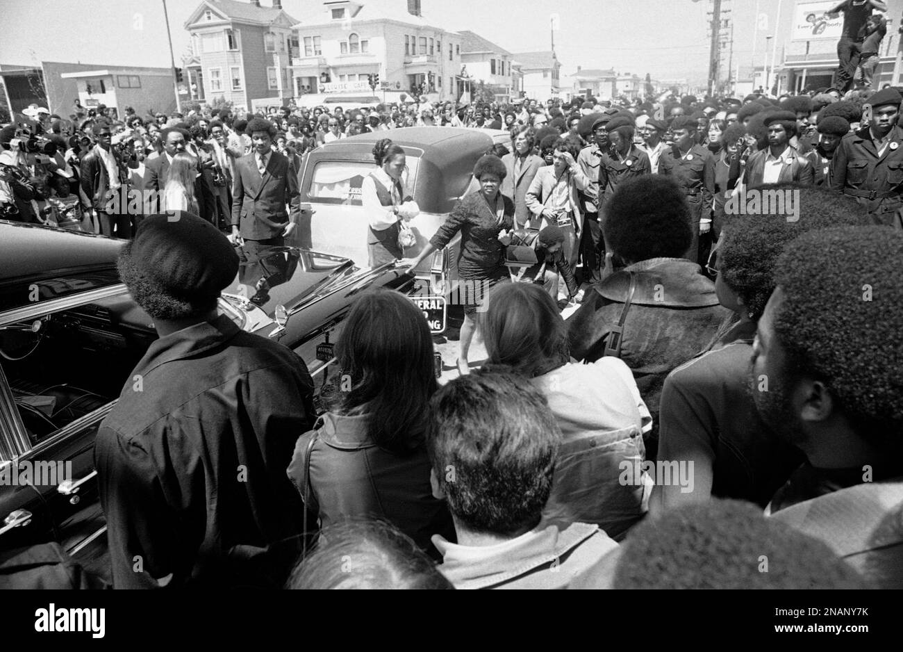 Thirty unarmed, uniformed Black Panthers serve as honor guard and ...