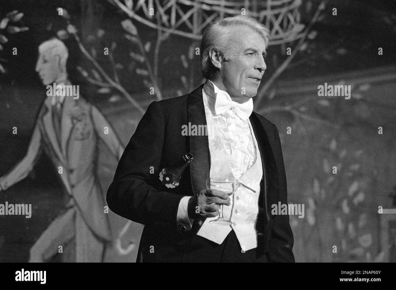 Dutch actor, singer and entertainer Johannes Heesters performes on ...
