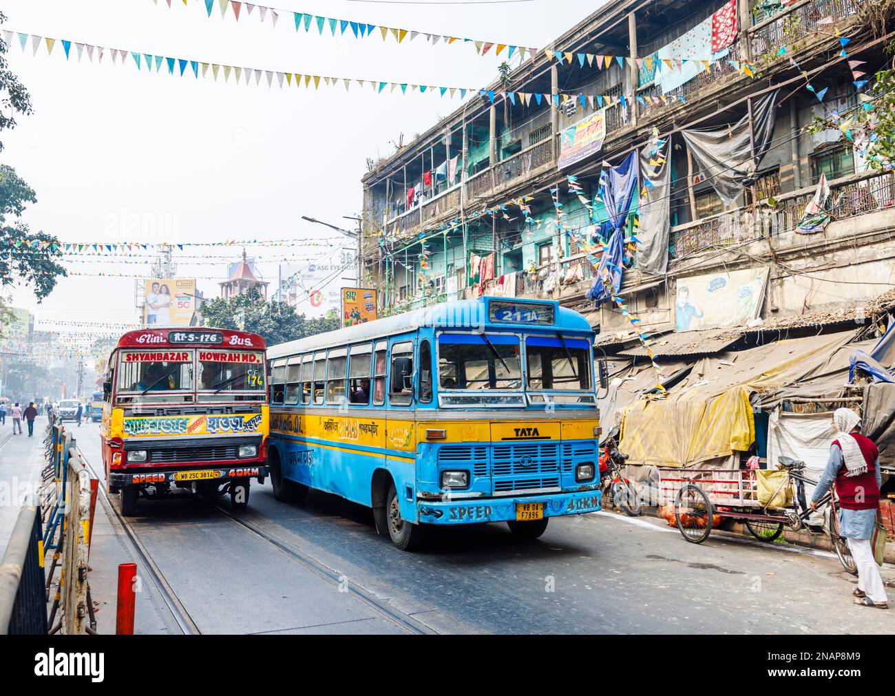 Indian buses hi-res stock photography and images - Alamy