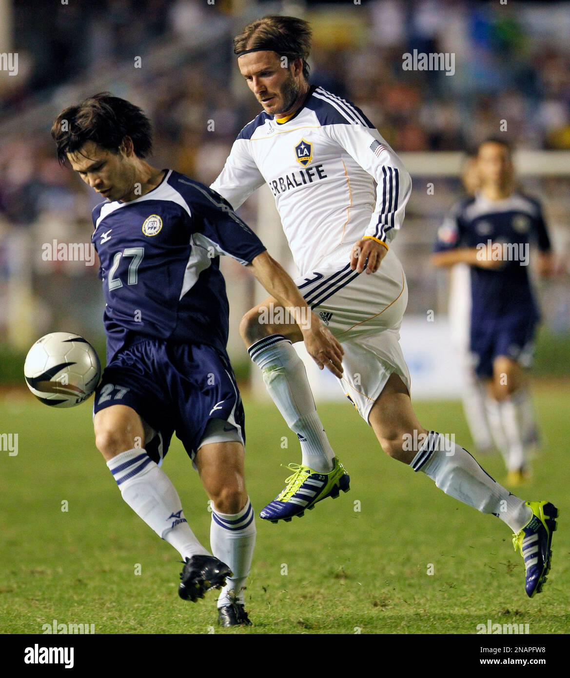 David Beckham of LA Galaxy, right, and Ray Anthony Jonsson of ...