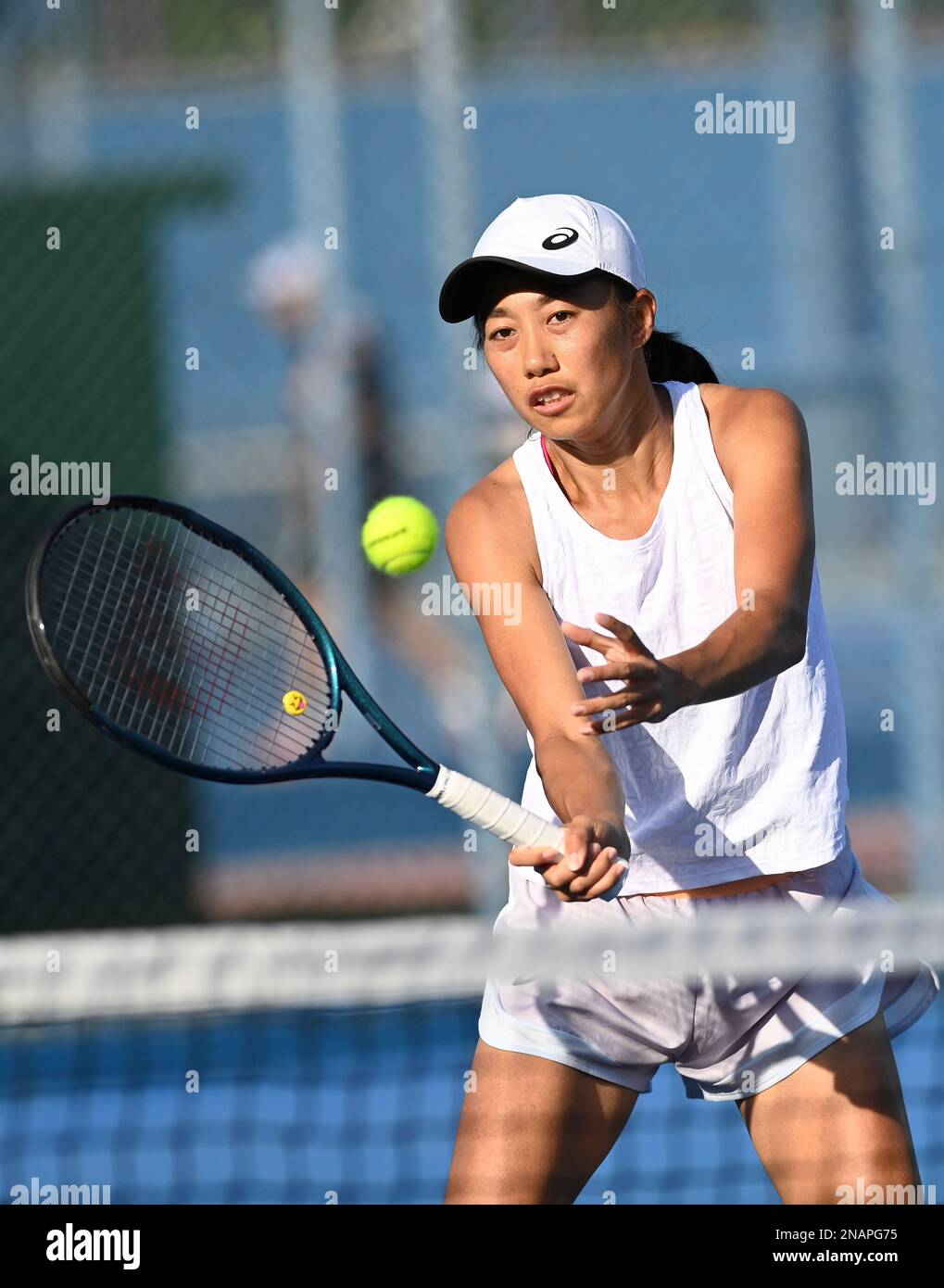 (230213) -- DOHA, Feb. 13, 2023 (Xinhua) -- Zhang Shuai of China ...
