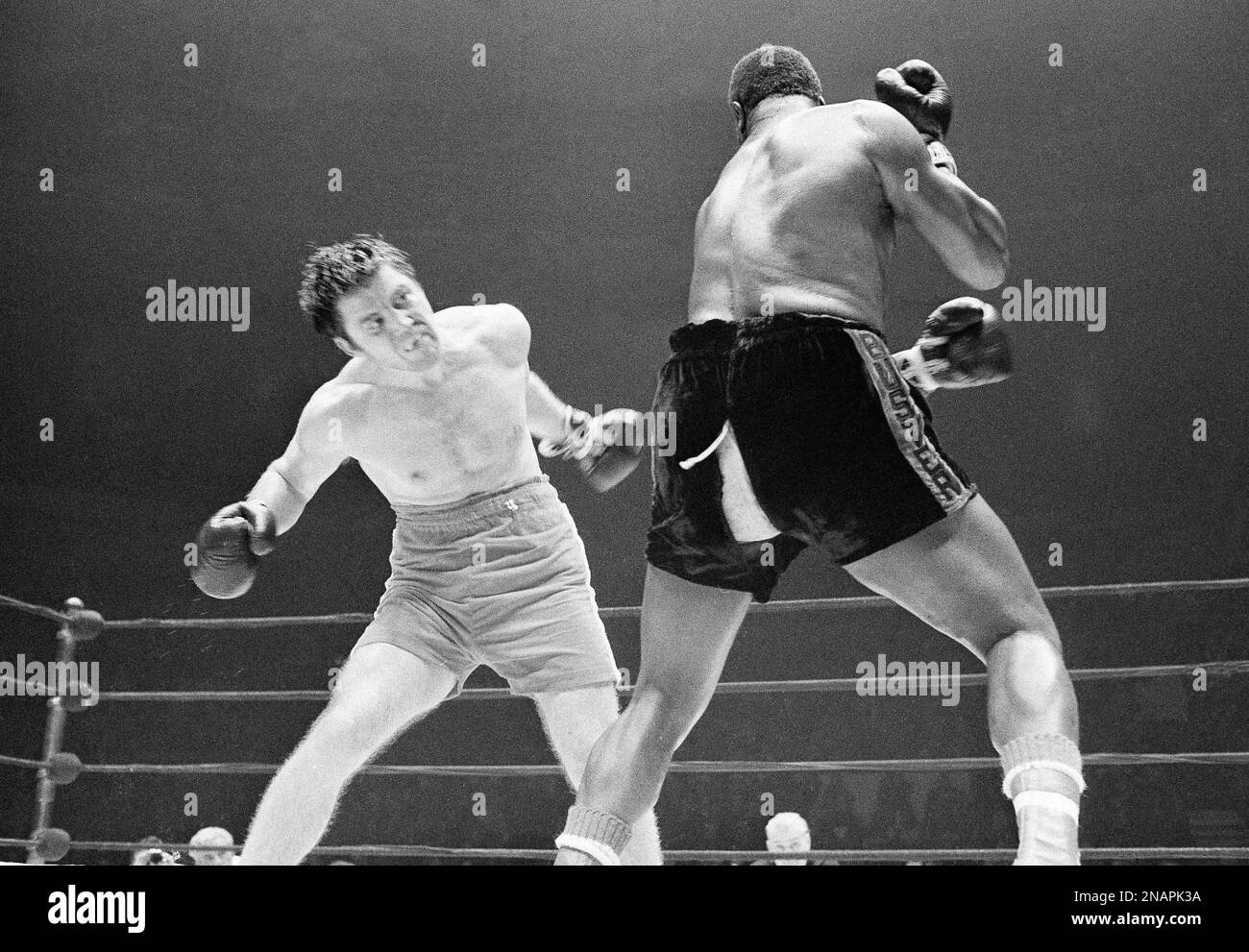 Heavyweight Buster Mathis who lost a 12-round encounter to Jerry Quarry ...