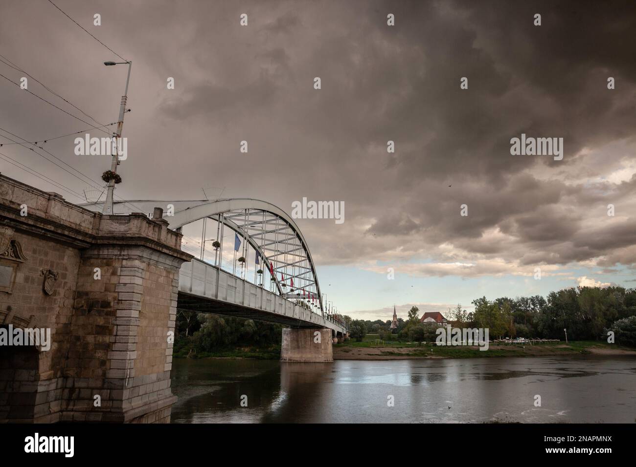Picture of the belvarosi hid, or downtown bridge. Connecting the two ...