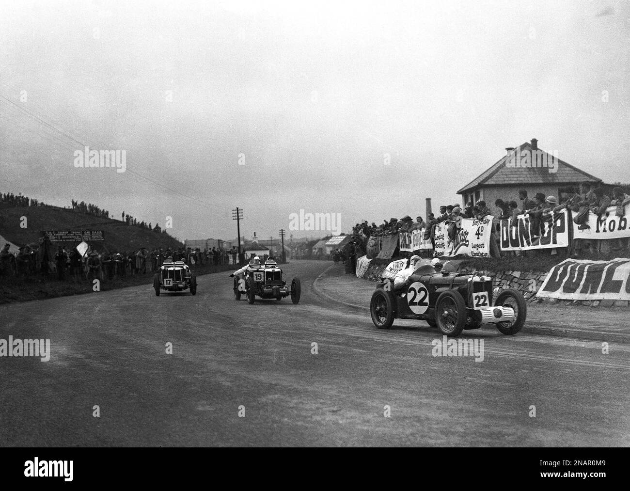 L-R: Tazio Giorgio Nuvolari (M.G. Magnette); Edward Ramsden Hall (M.G ...