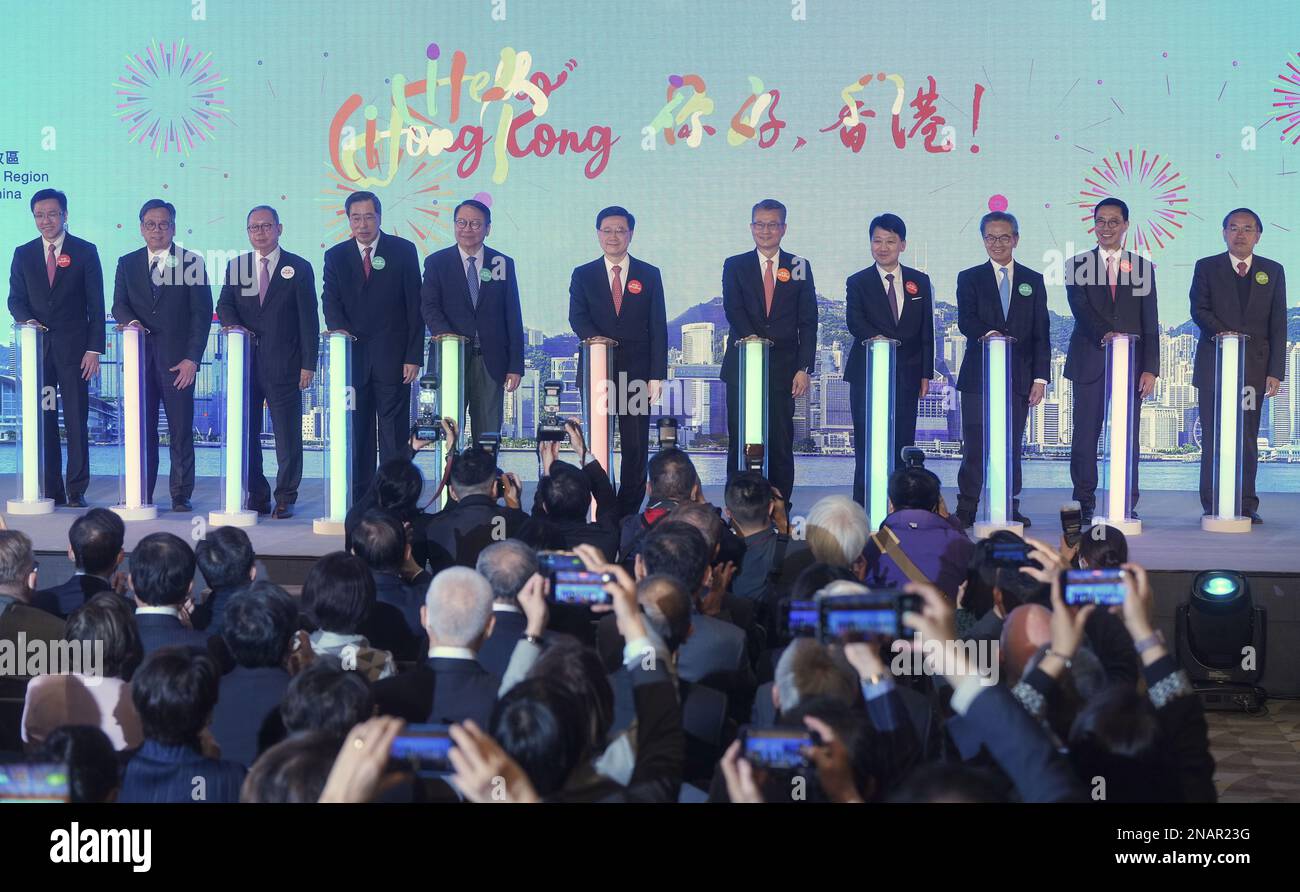 Guests (from left) Professor Sun Dong, Algernon Yau Ying-wah, Peter Lam ...