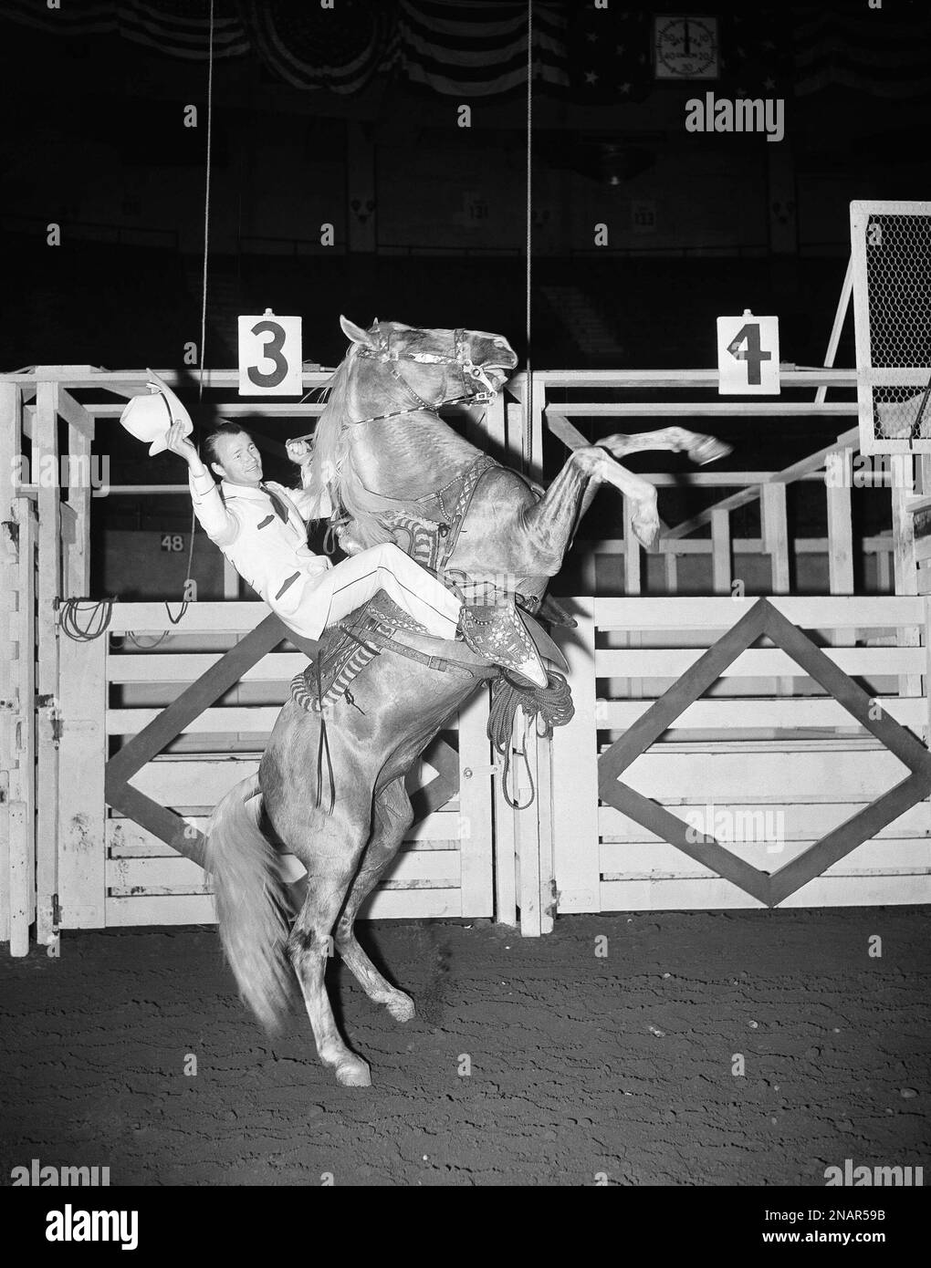 Roy Rogers, singing cowboy, proves he can ride on his famous horse ...
