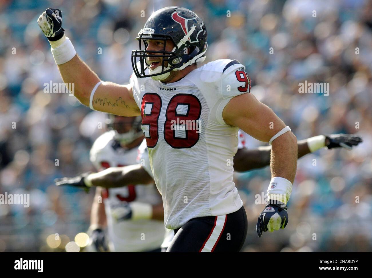 Houston Texans outside linebacker Connor Barwin (98) celebrates after a ...
