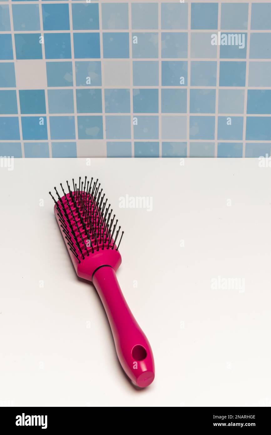 Purple hairbrush hi-res stock photography and images - Alamy