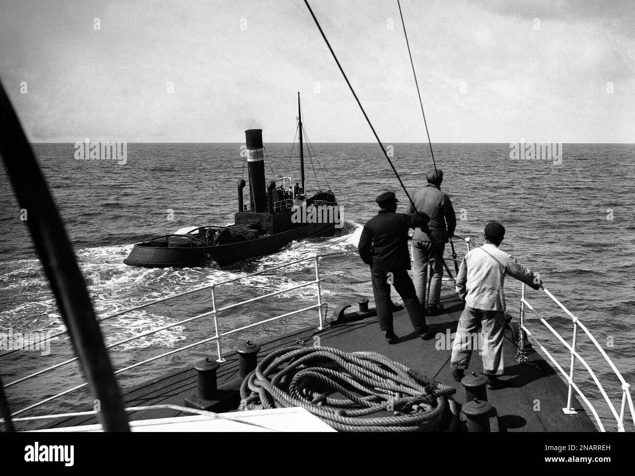 Men search for the wreckage of the pleasure boat streamer Saint ...