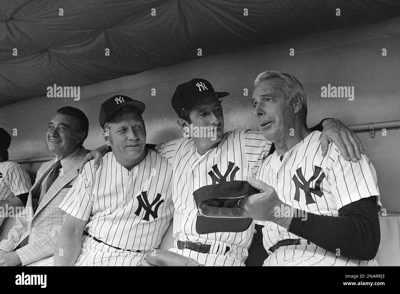 New York Yankees Mickey Mantle, manager Billy Martin and Joe DiMaggio ...
