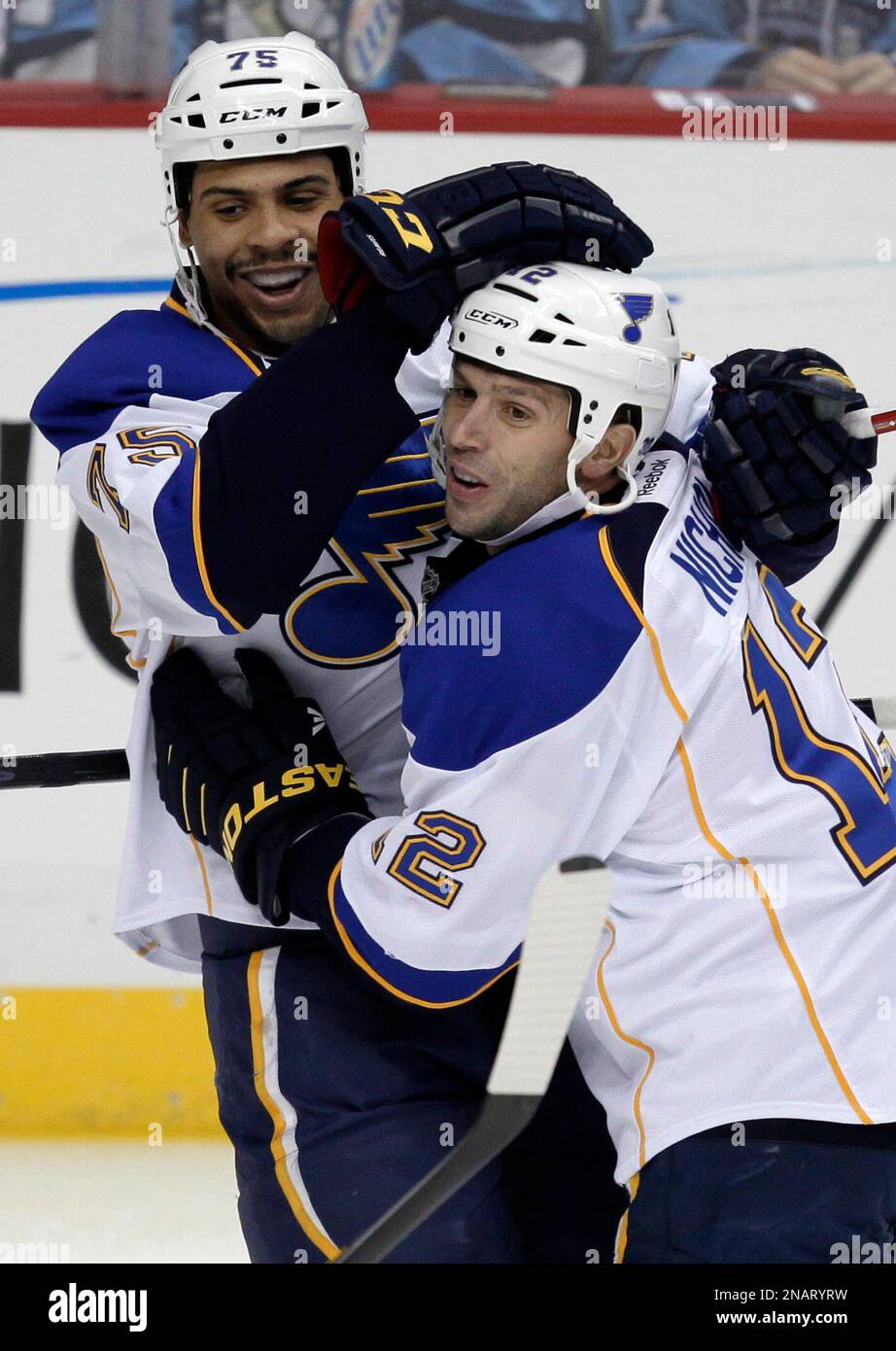 St. Louis Blues' Scott Nichol, right, celebrates his first-period goal ...
