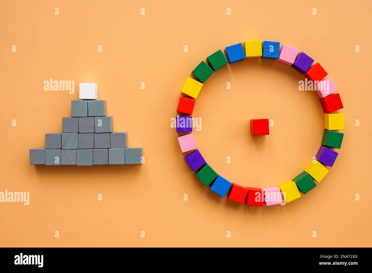 Cubes creating circle and pyramid as different management styles Stock ...