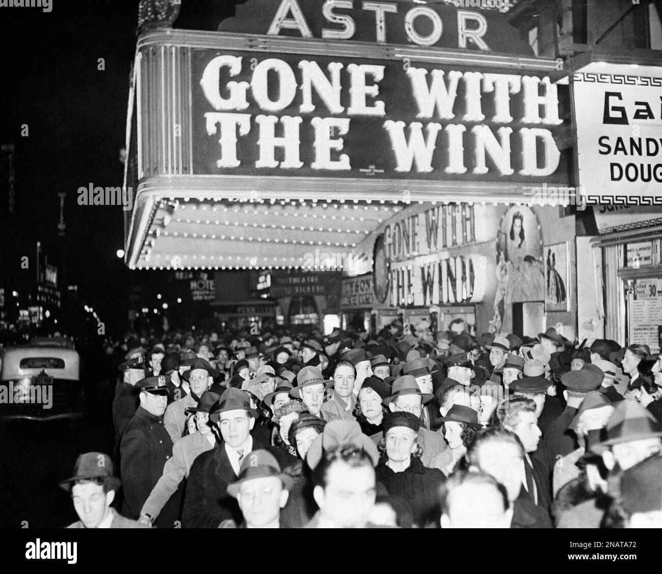 The Great White Way’s usual crowd centered its interest on the Astor ...