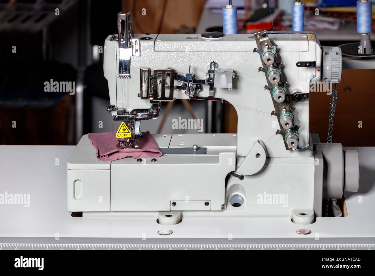 Modern industrial sewing machine for tailoring with thread tension ...