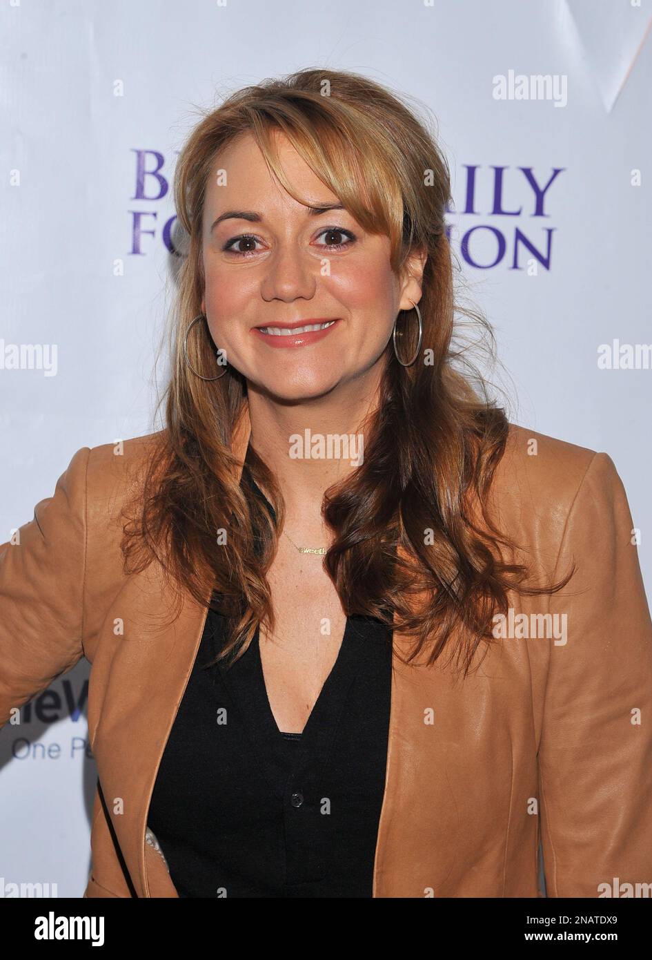 Megyn Price arrives at the 16th Annual EXPRESS YOURSELF benefitting P.S ...