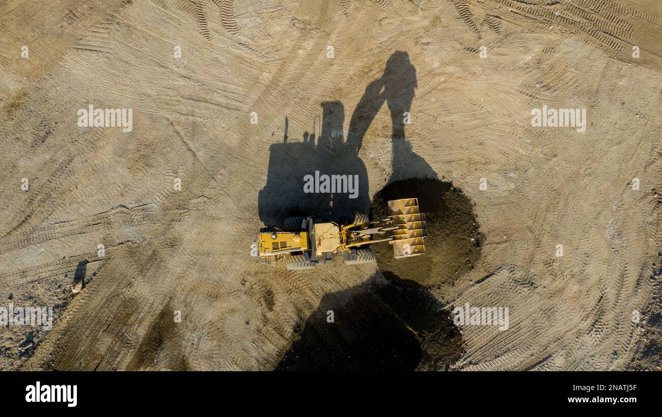 Large front bucket loader truck mine hi-res stock photography and ...