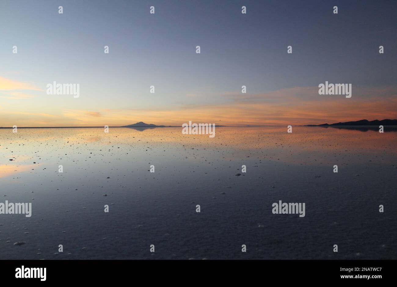 Uyuni salt flat sunrise hi-res stock photography and images - Alamy