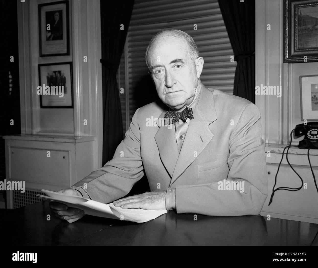 Col. Edmund W. Starling is shown in Washington, Sept. 19, 1943. (AP ...