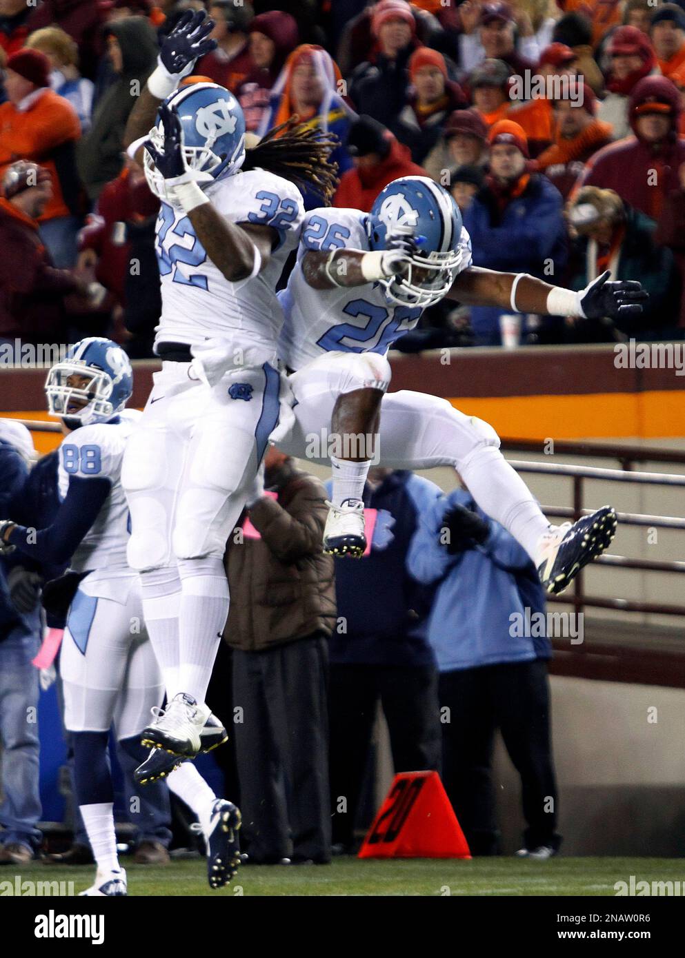 North Carolina running back Giovani Bernard (26) and fullback Ryan ...