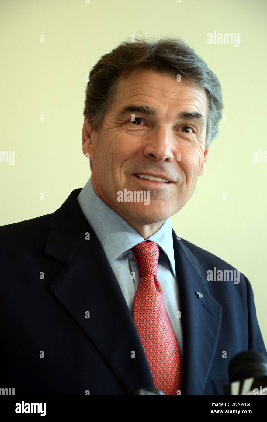 Republican presidential candidate Texas Gov. Rick Perry speaks during a ...