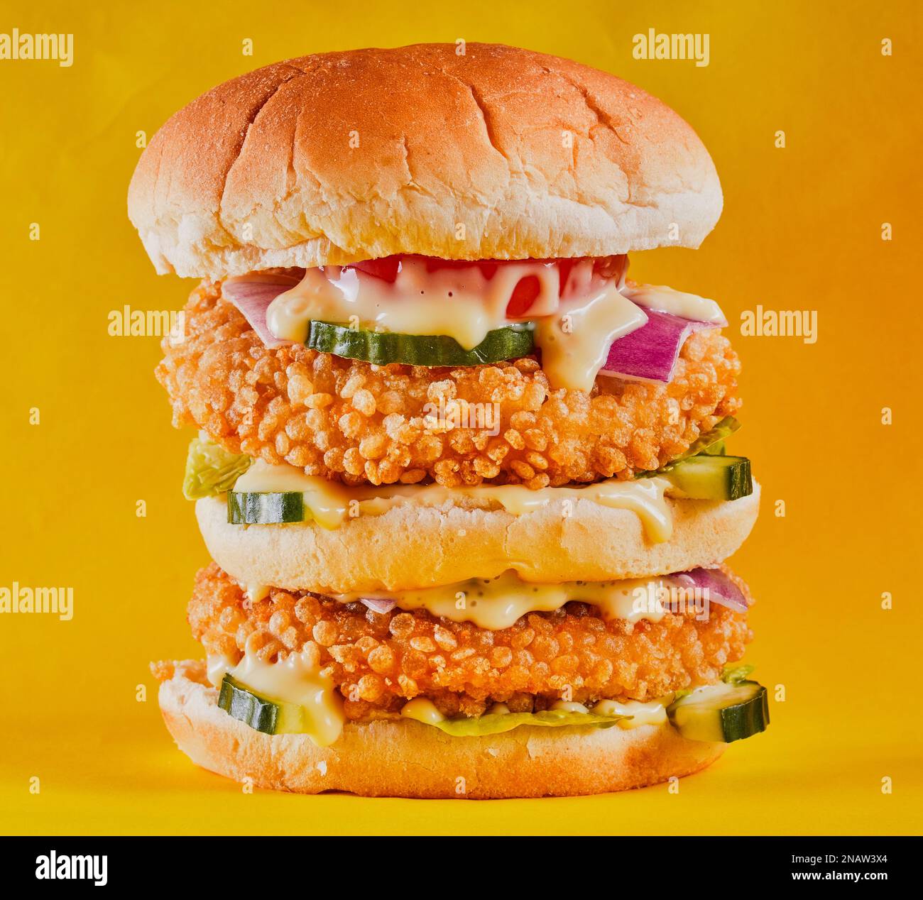 Crispy chicken burger hi-res stock photography and images - Alamy