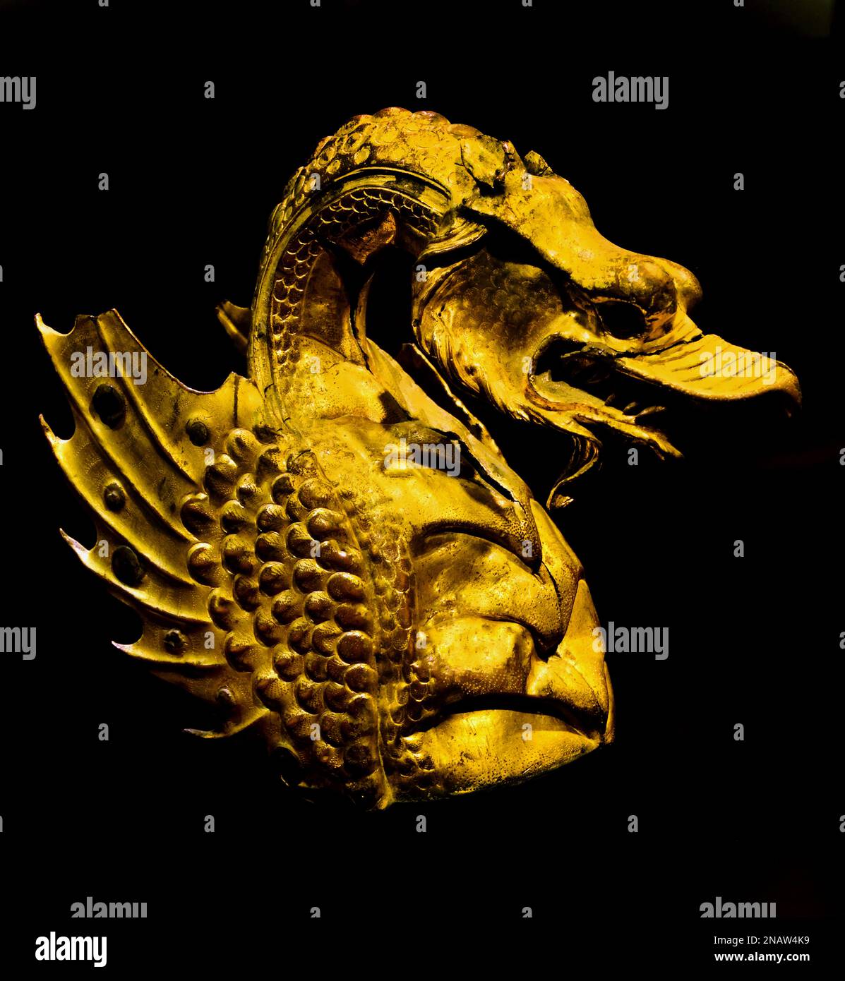 Medieval sculpture 15th century museum hi-res stock photography and ...