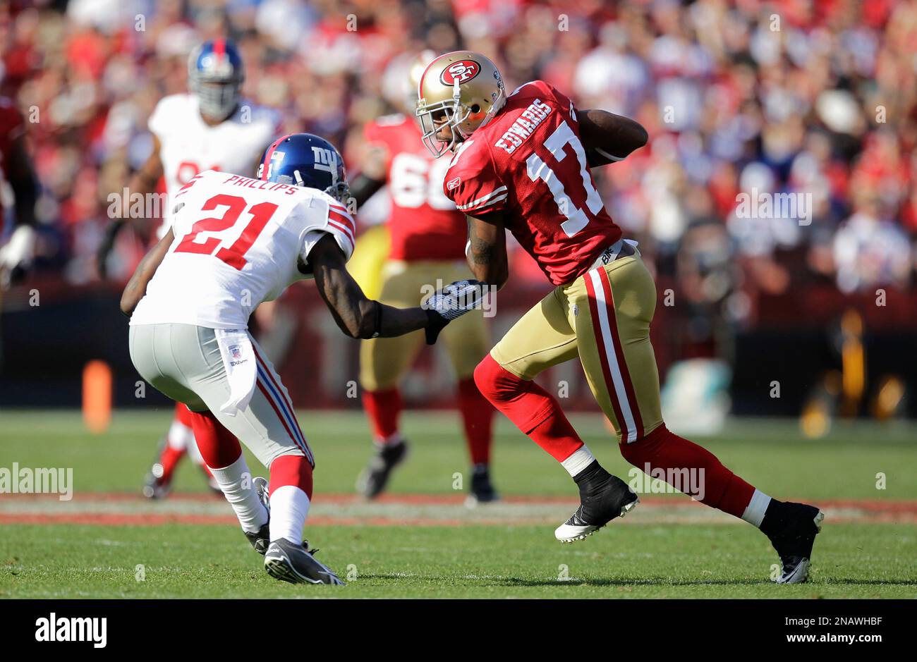 San Francisco 49ers wide receiver Braylon Edwards (17) runs against New ...