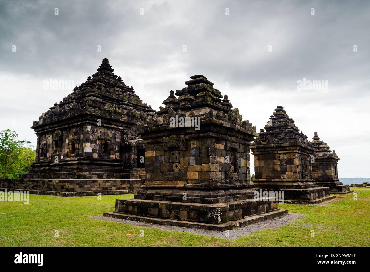 Three perwara temples hi-res stock photography and images - Alamy