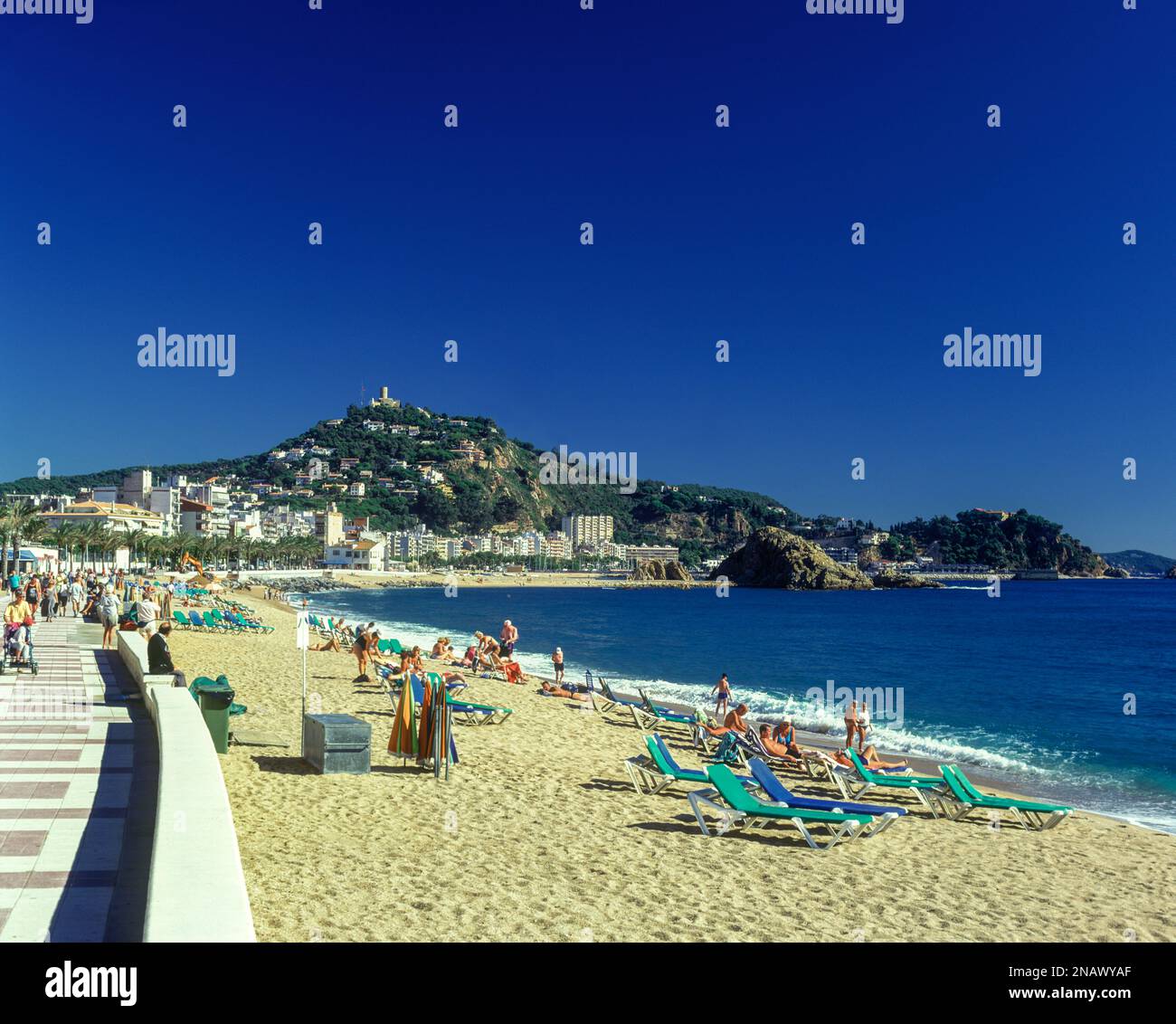 Spain beach sunbathers hi-res stock photography and images - Alamy