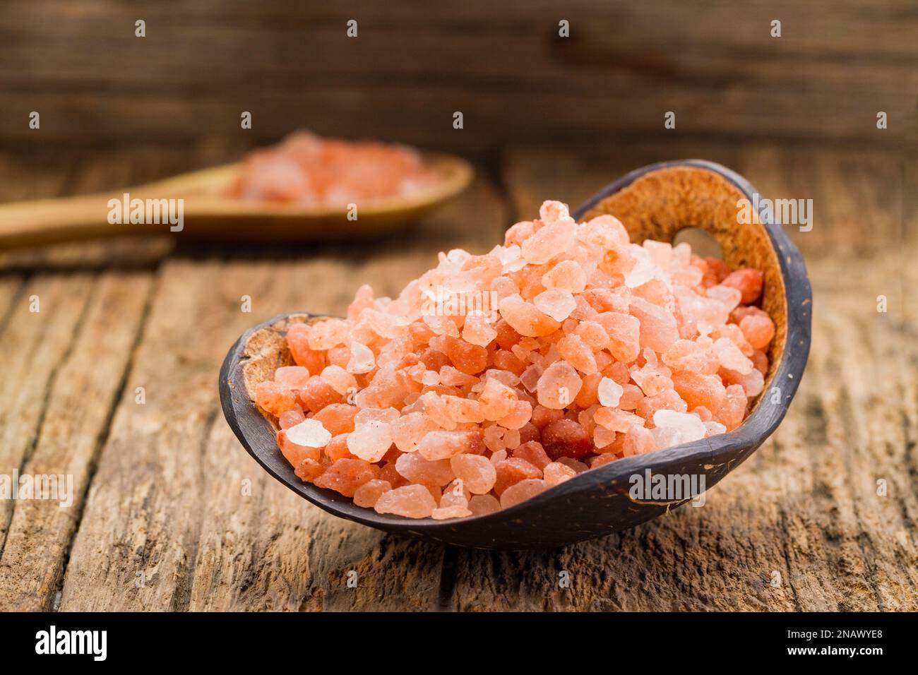 Himalayan Pink Salt in Container, Healthy Mineral Stock Photo - Alamy