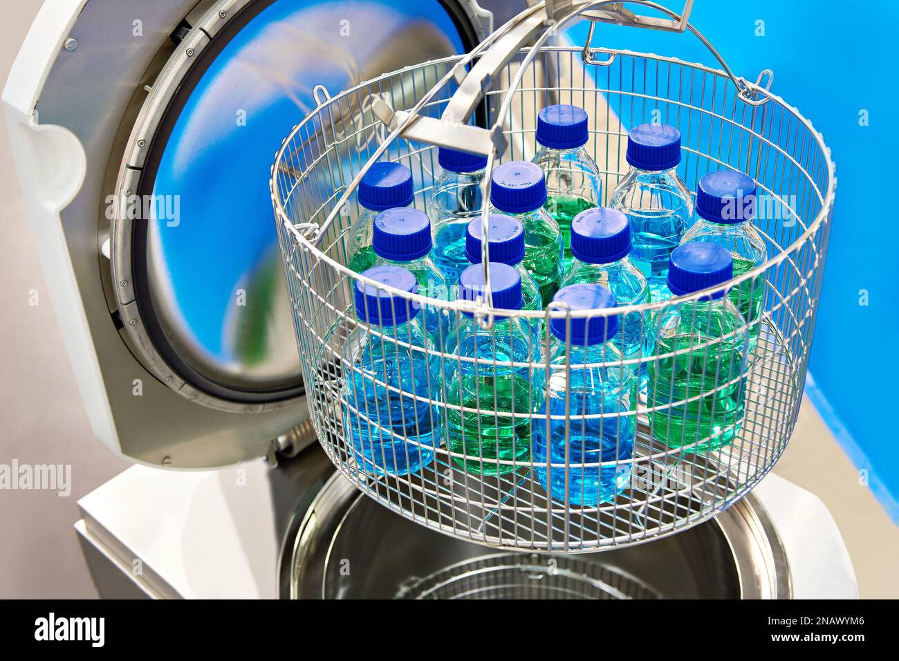 Vertical laboratory autoclaves for sterilizing samples Stock Photo - Alamy