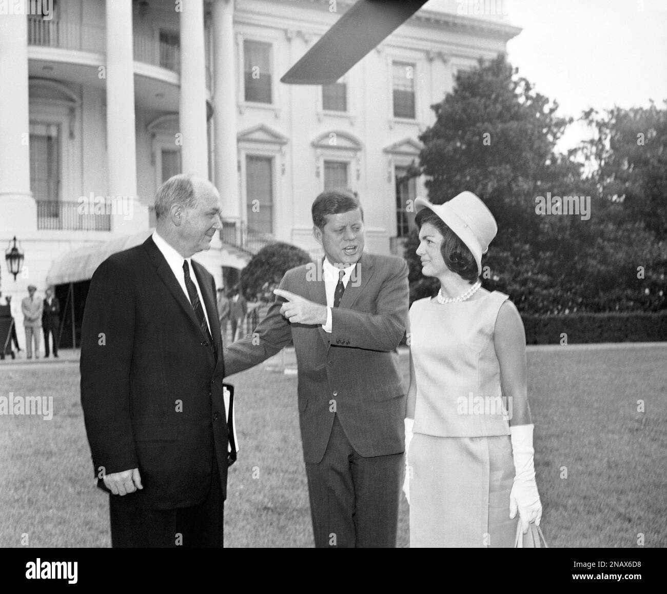 President John F. Kennedy and first lady Jacqueline Kennedy chat with ...