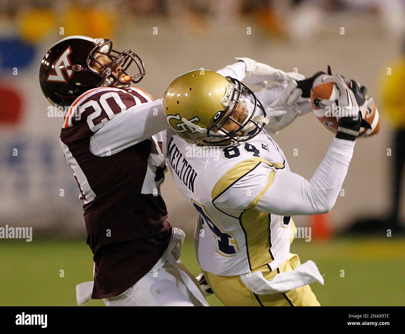 Georgia Tech wide receiver Tyler Melton (84) makes a catch as Virginia ...