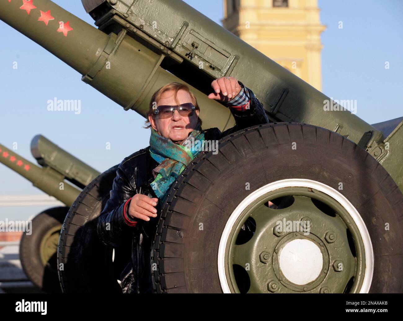Russian theater director Roman Viktyuk poses after making traditional ...