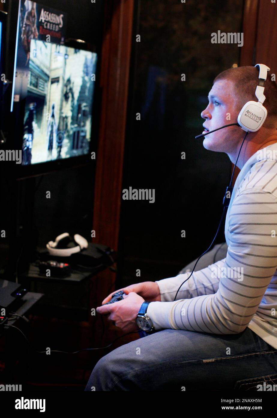 Minnesota Vikings' Kyle Rudolph plays Ubisoft's Assassin's Creed ...