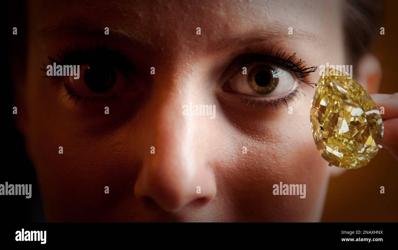 Cora Sun Drop Diamond