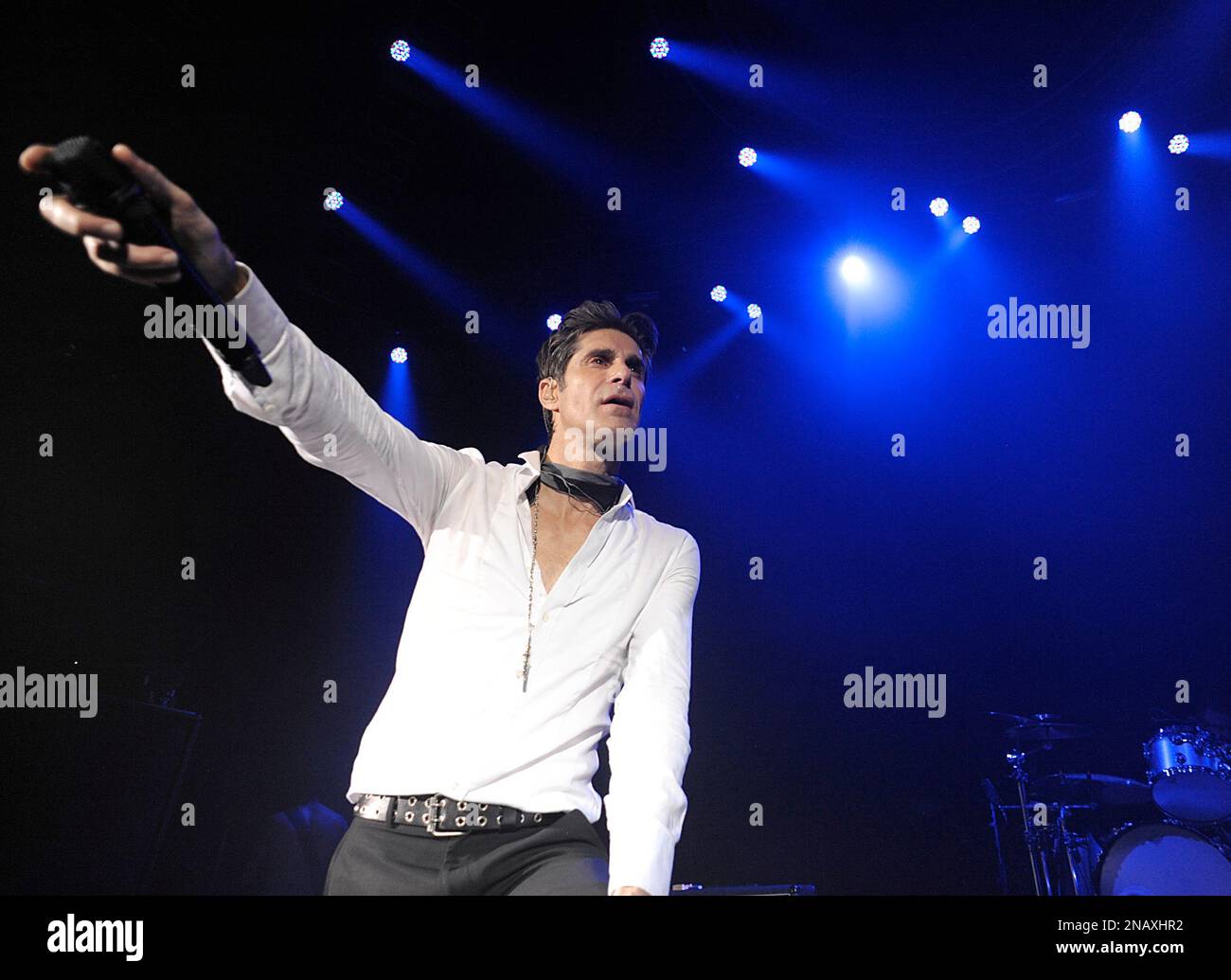 Singer Perry Farrell of the rock band Jane's Addiction performs at the ...