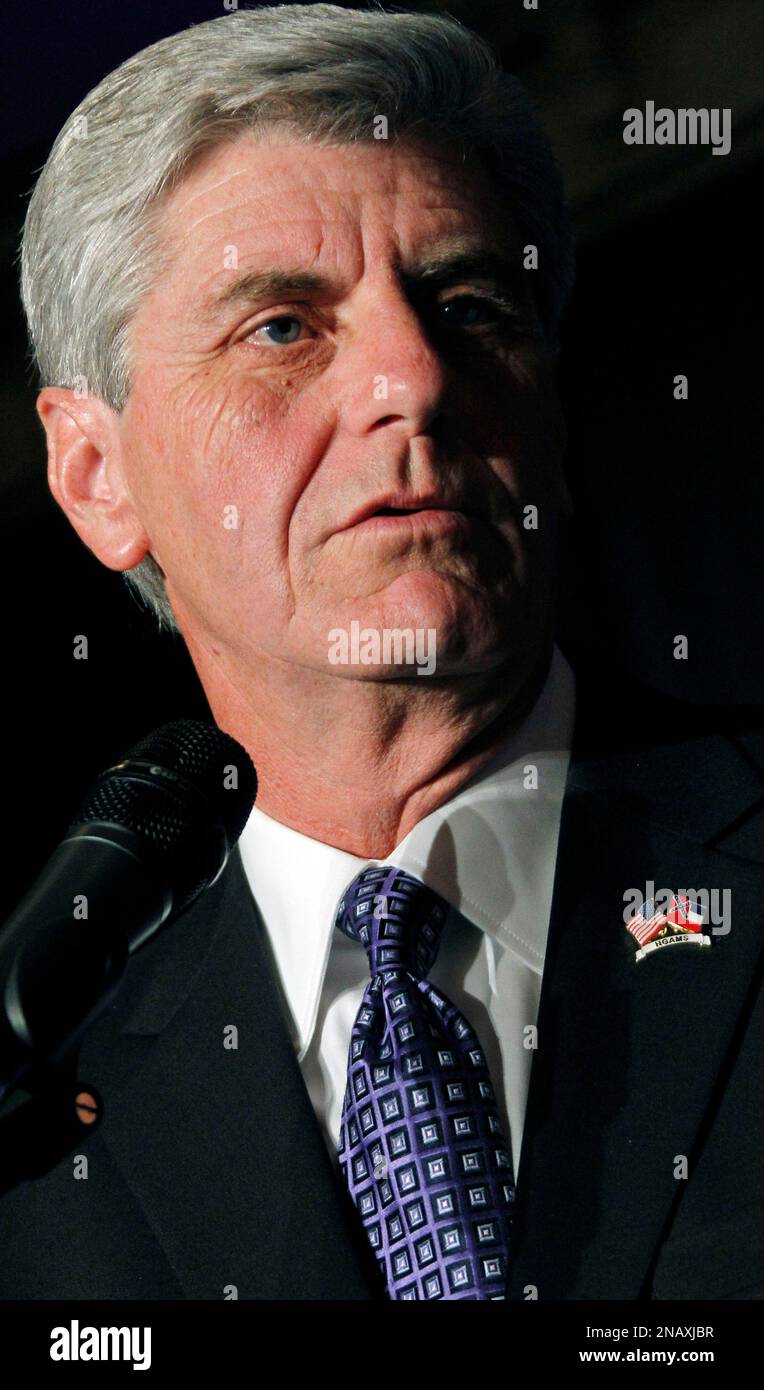Governor-elect Phil Bryant speaks to supporters Tuesday, Nov. 8, 2011 ...